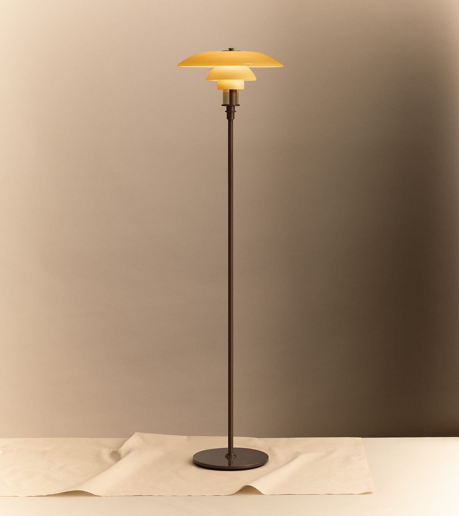 PH 3½ - 2½ Floor lamp