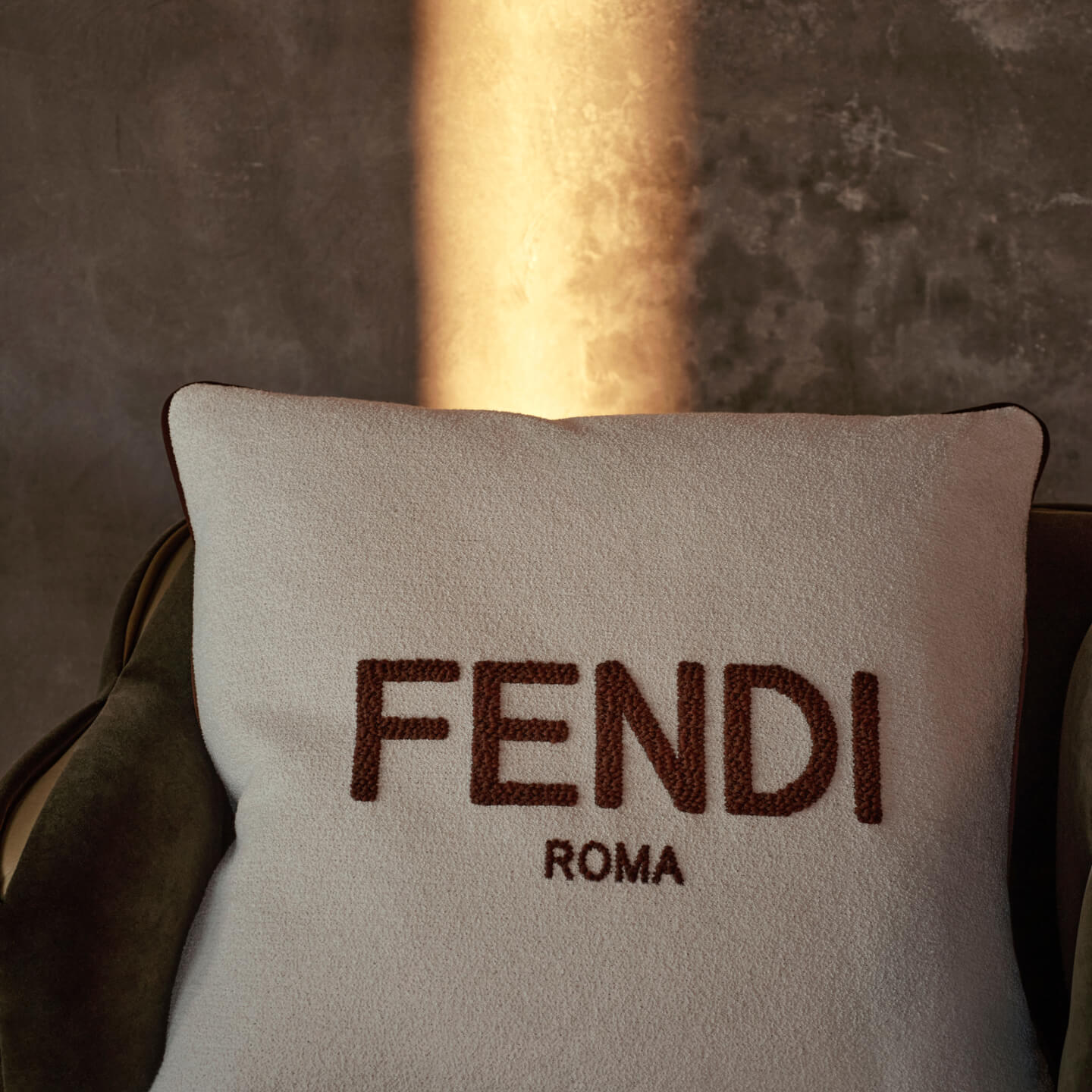 Luxury Modern Sofas & Seating Systems Collection | Fendi Casa